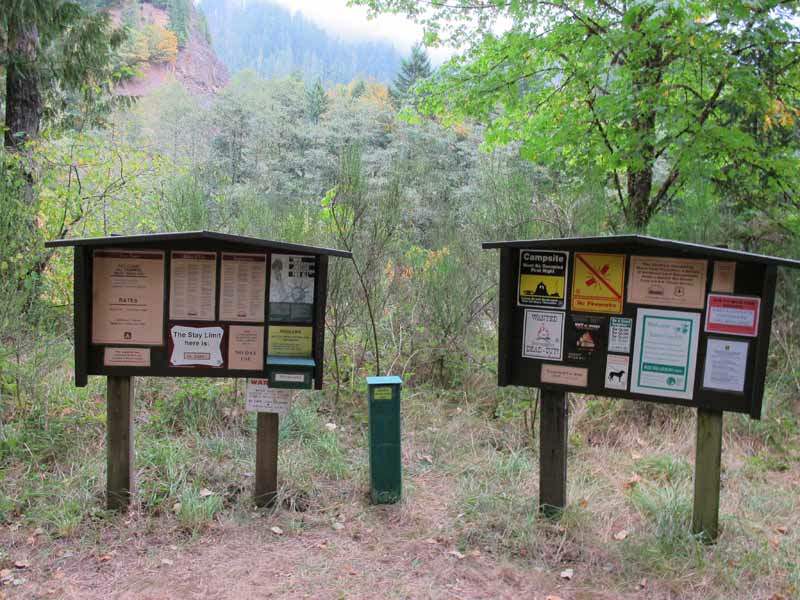 Armstrong Campground, Clackamas River, Oregon - Mt. Hood National Forest